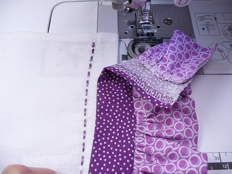 FD_4_2022_Tea Towel with Serger Ruffle_Fig14a