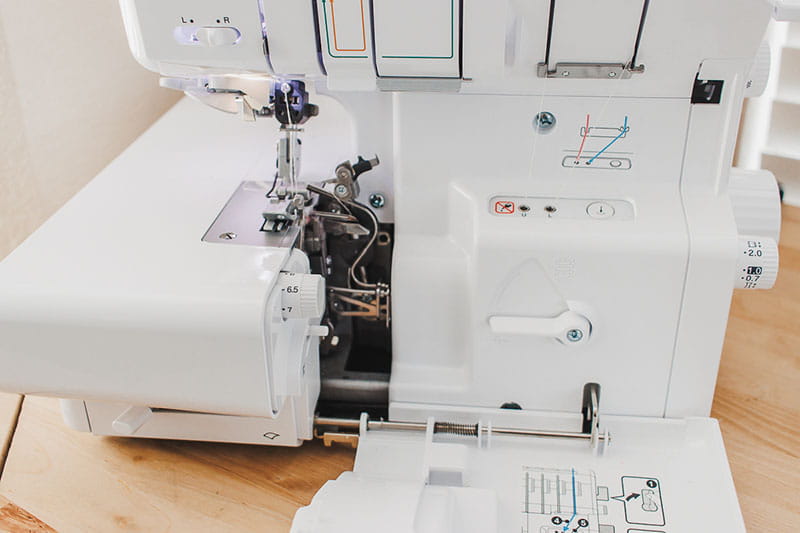 How to sew sweater knits with Airflow3000 | Brother