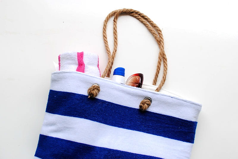 How to make a DIY beach towel tote bag