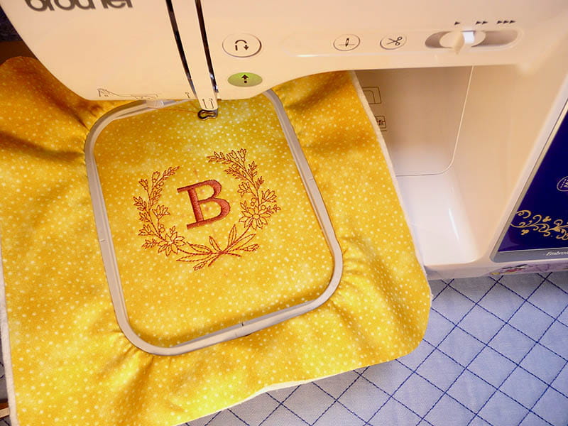 How to make an embroidered bowl cozy | Brother