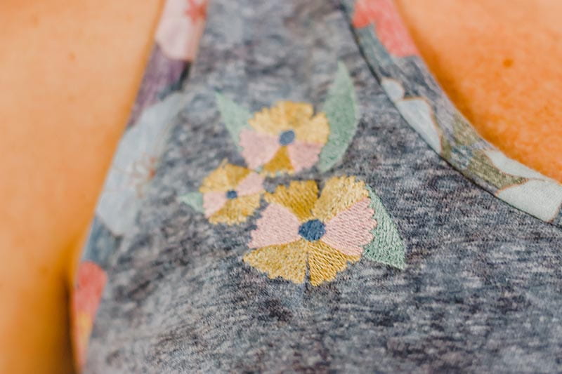 How to put floral embroidery on clothes with Artspira
