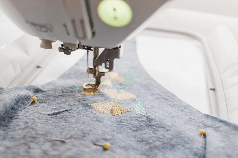 How to put floral embroidery on clothes with Artspira