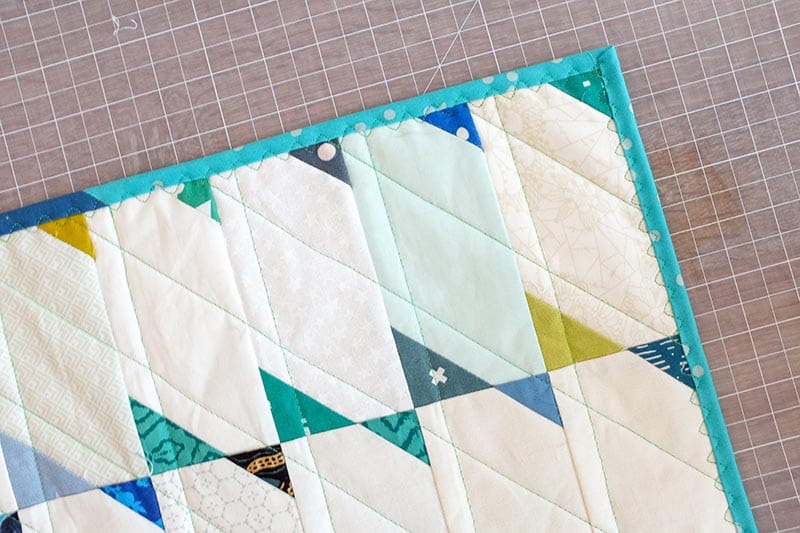 How to sew a peekaboo scrap quilt | Brother