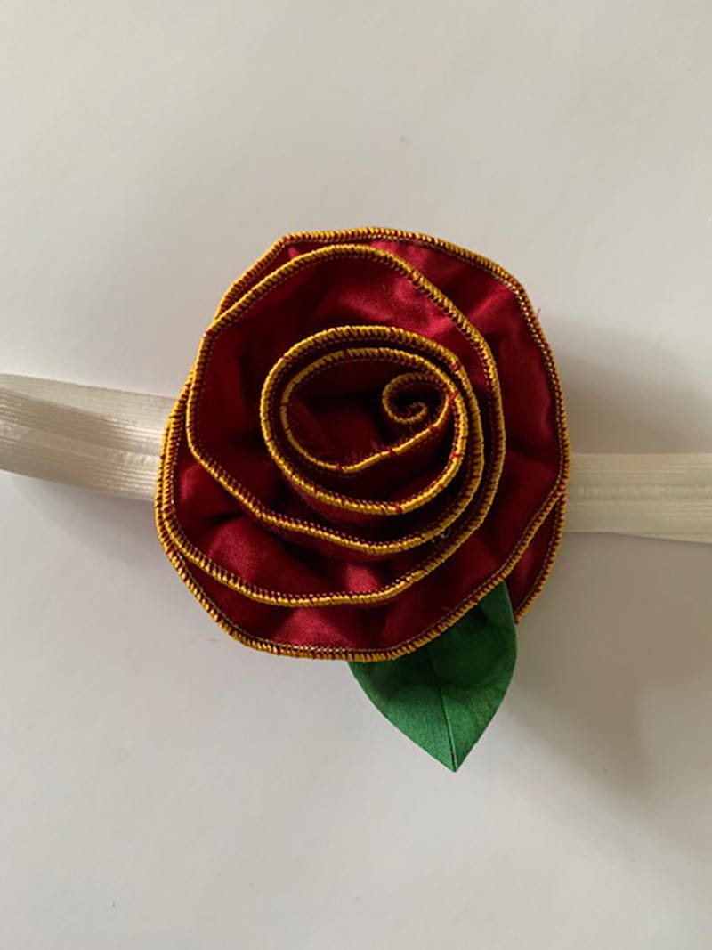 How to make serger gathered flowers | Brother