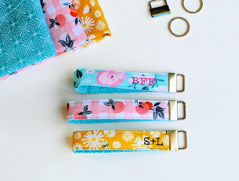 How to sew a fabric key fob with SE1900 | Brother