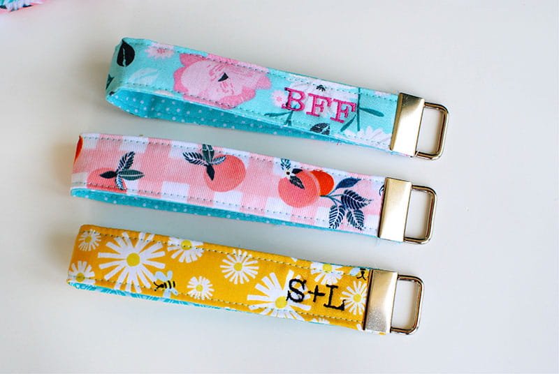 How to sew a fabric key fob with SE1900 | Brother