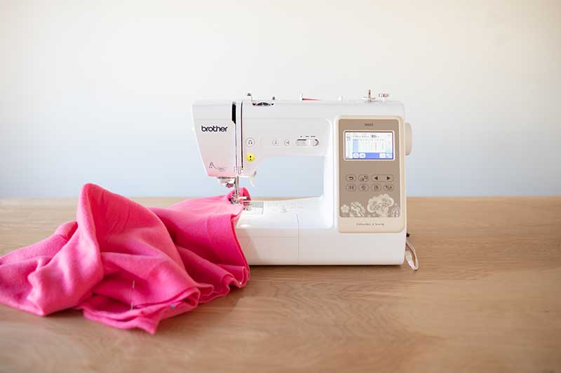 How to sew a measuring tape scarf | Brother